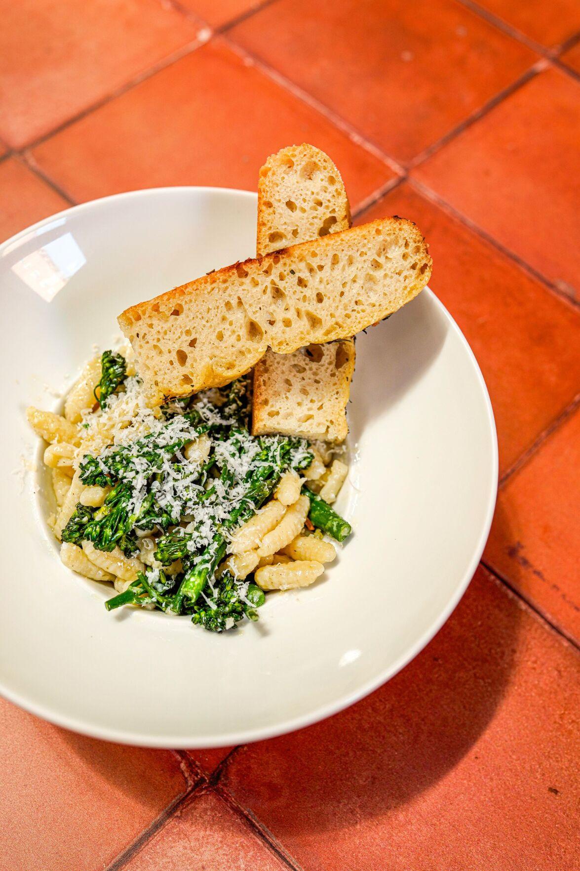 Table 301 brings new restaurant Tavola to BridgeWay Station ...