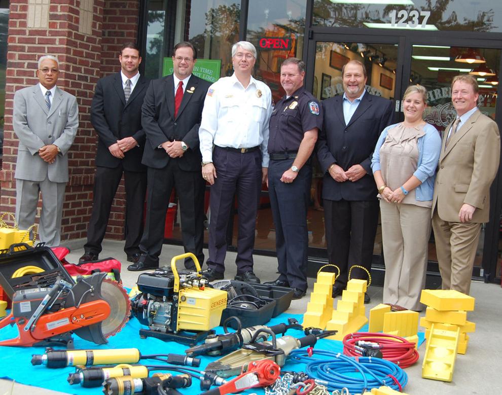 Silver Bluff Fire Dept. feels the warmth from sub shop