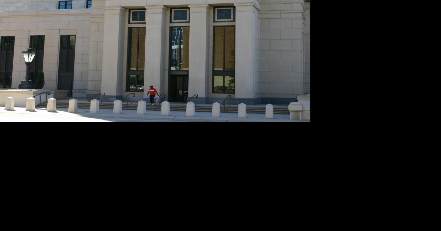 Ex-bookkeeper of Duncan small business sentenced to 3 years
