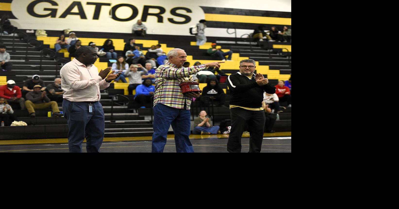 Gators honor former coach with dominant victories