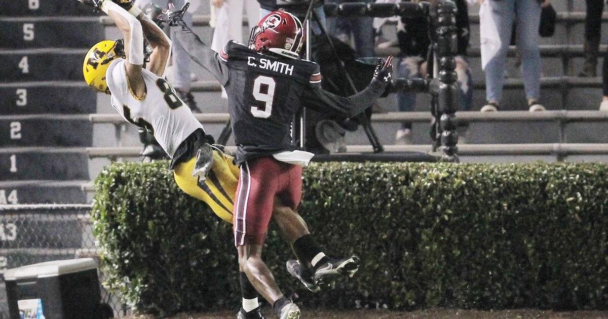 Gamecocks piecing together bowl depth chart after opt-outs, NFL ...