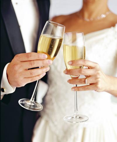 Rules for honoring person's memory during wedding toast