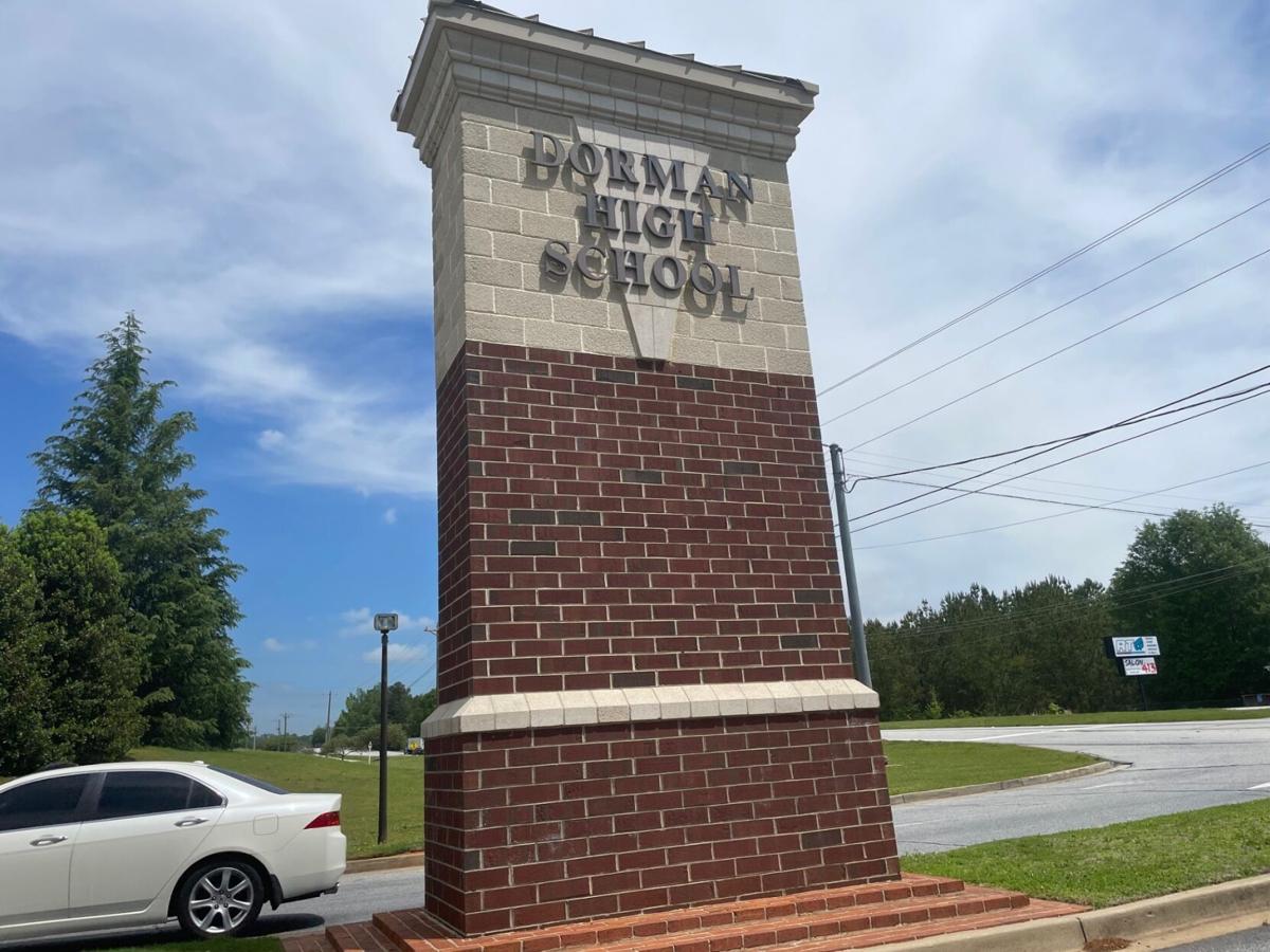 SC Highway Patrol: Dorman High School students die in crash