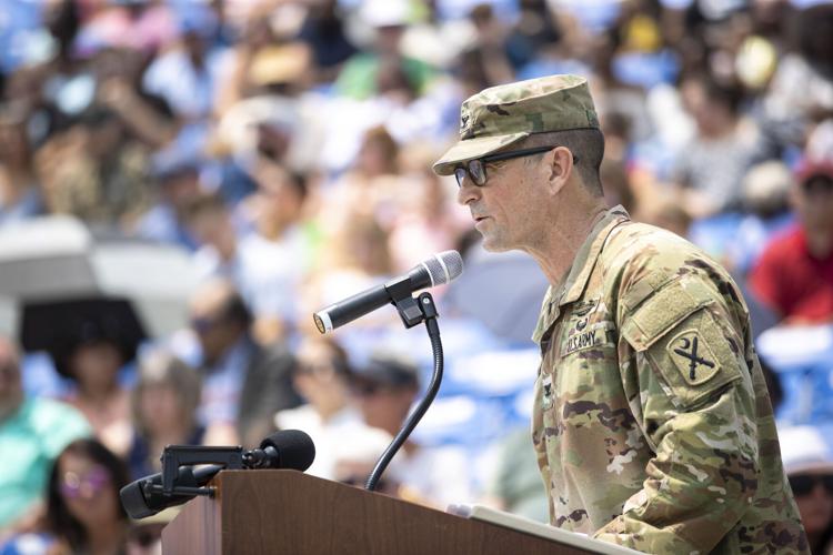 Nikki Haley kisses husband goodbye for yearlong Army deployment to ...