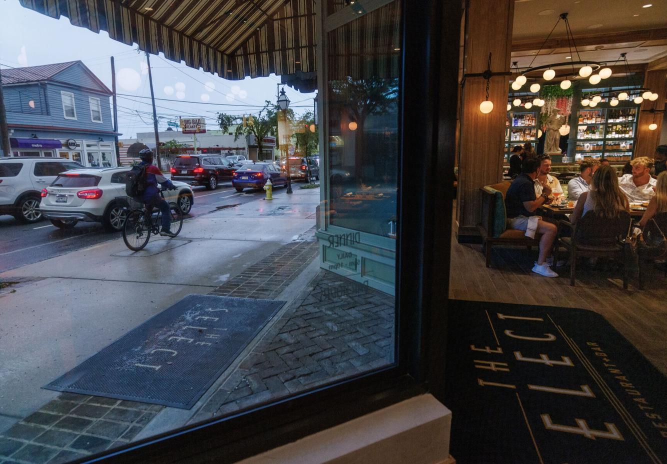 The Select opens with New American cuisine in Charleston