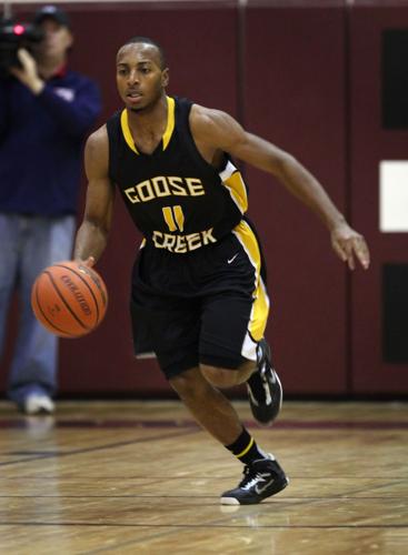 Gators' Bennamon commits to Clayton State