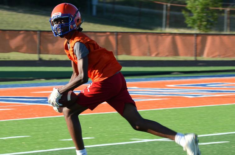 Midland Valley hosts spring football game on new turf