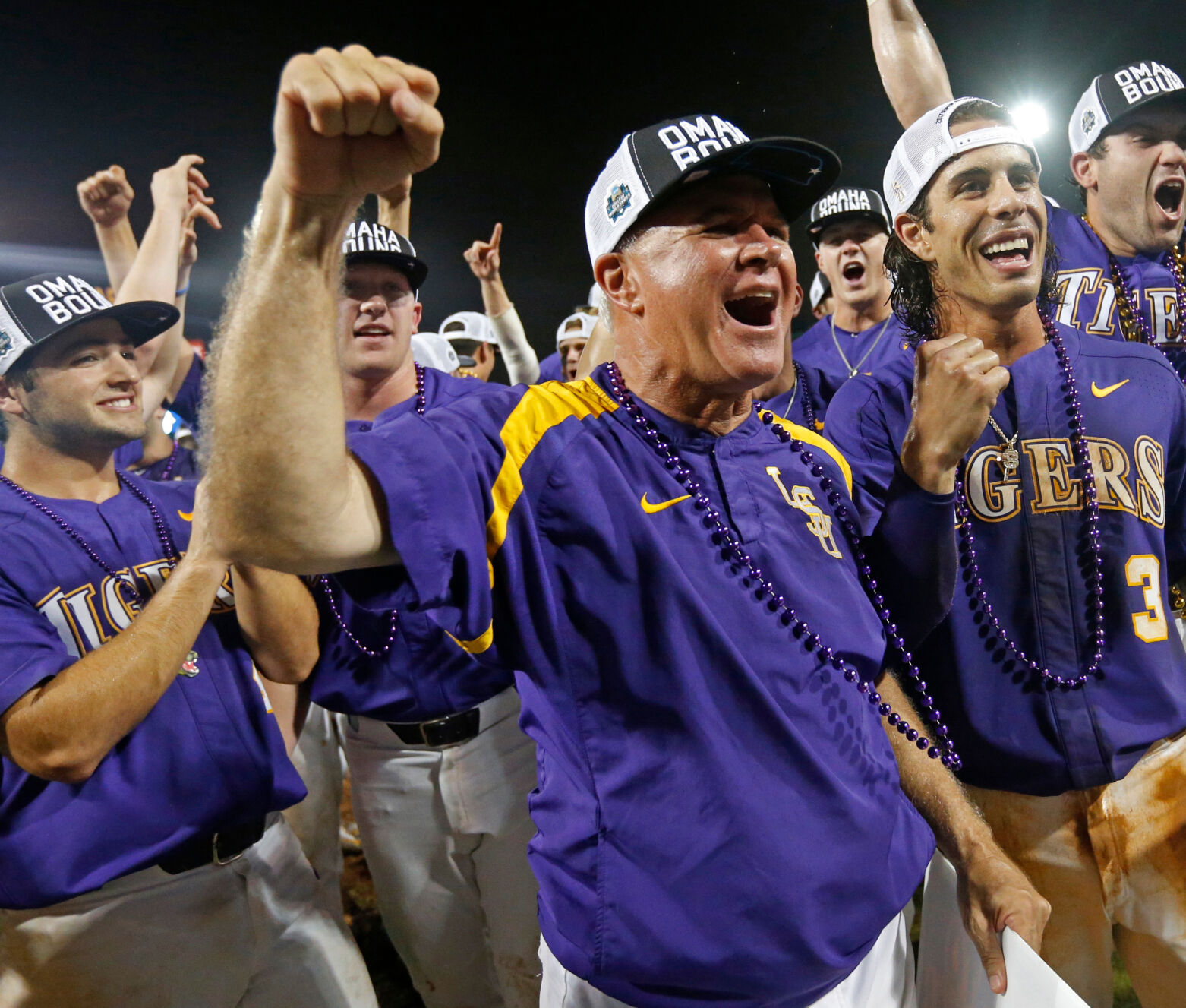 Gamecocks turning to ex-LSU skipper Paul Mainieri?