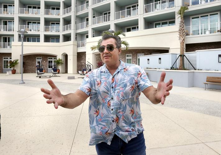 Lowe and its Union Pier plan have backers and critics, but just one ...