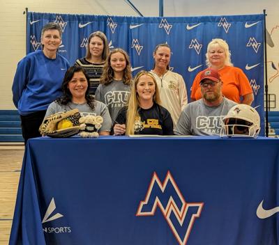 Mustangs' Jordan signs with Rams