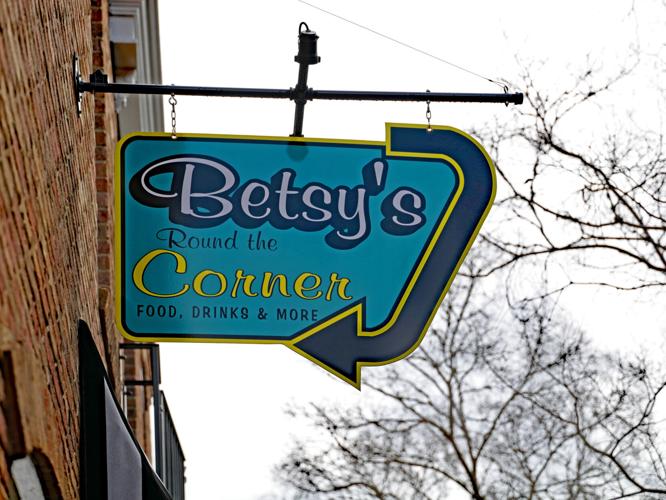 Taste of the Town: Betsy's Round the Corner offers tasty breakfast ...