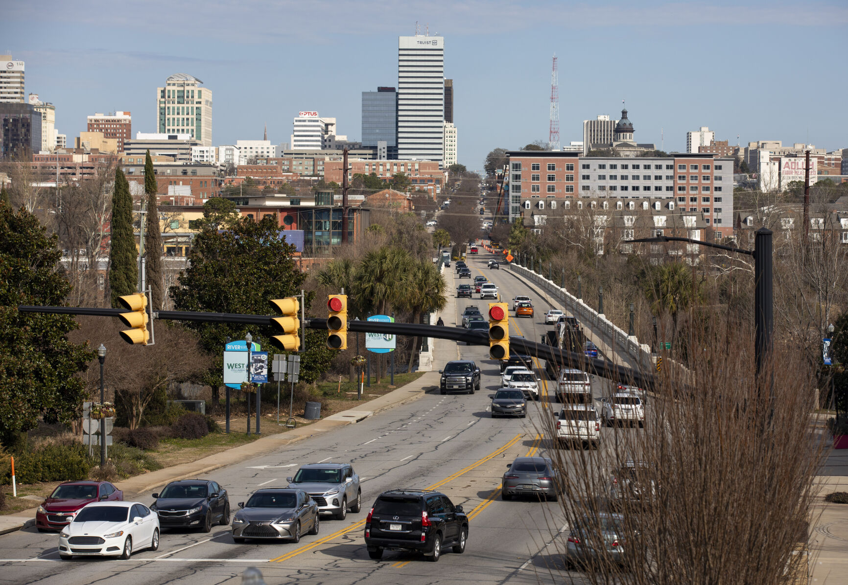 Man faces DUI after knocking pedestrian off Gervais bridge