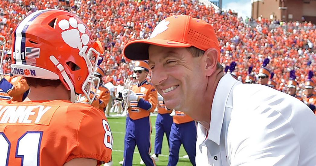 Swinney's sons will all have roles with Clemson in 2024