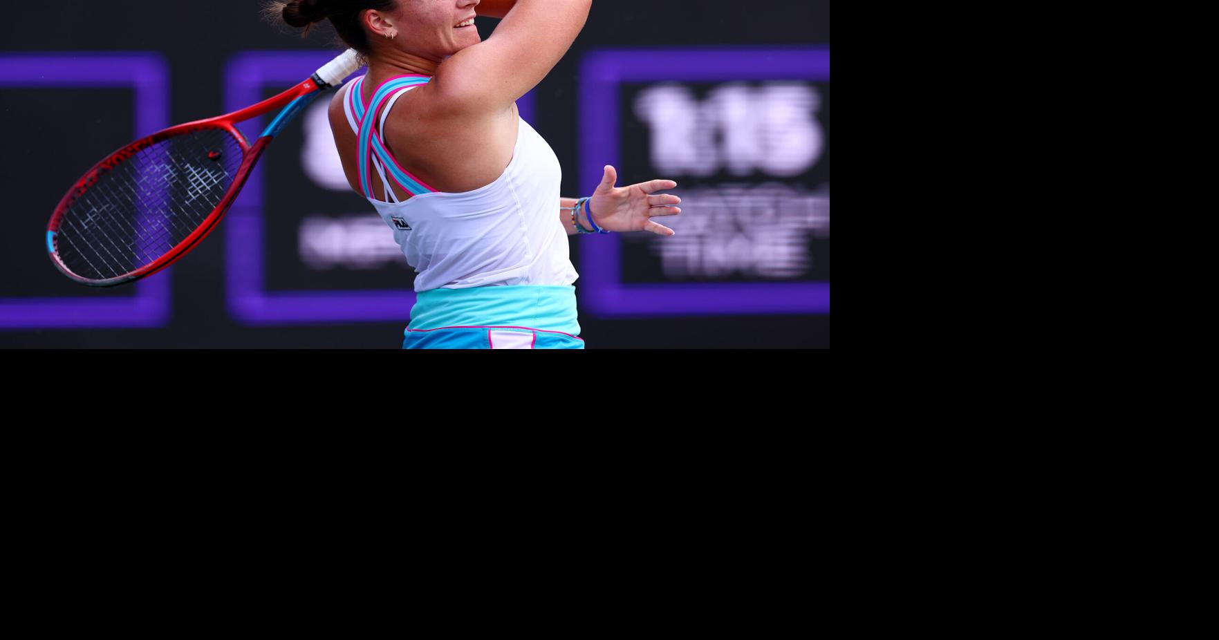 Charleston's Emma Navarro rallies twice, but falls in first WTA Tour final