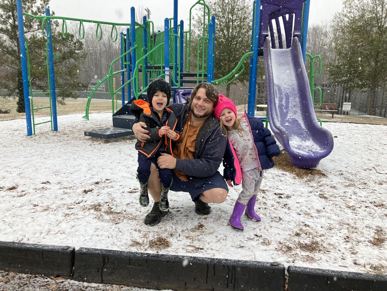 Families in Spartanburg, Upstate enjoy first snow since 2021