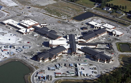 Berkeley officials tour Cane Bay facilities