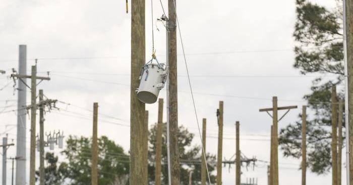 Trident Tech students showcase line work skills for utility employers