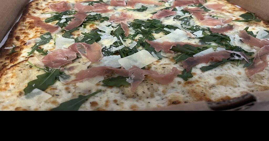 Table Crumbs: Wet Willie's in the Vista closes, first impressions of ...