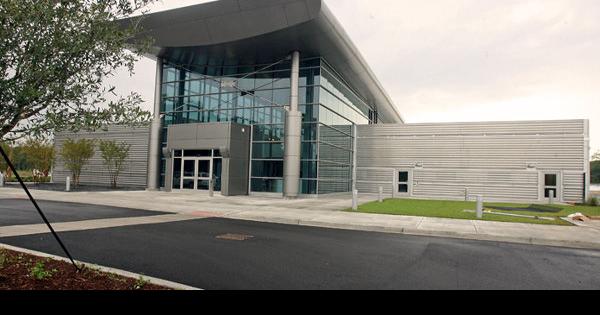 Boeing hits another milestone: Assembly building gets 1st finished aft ...