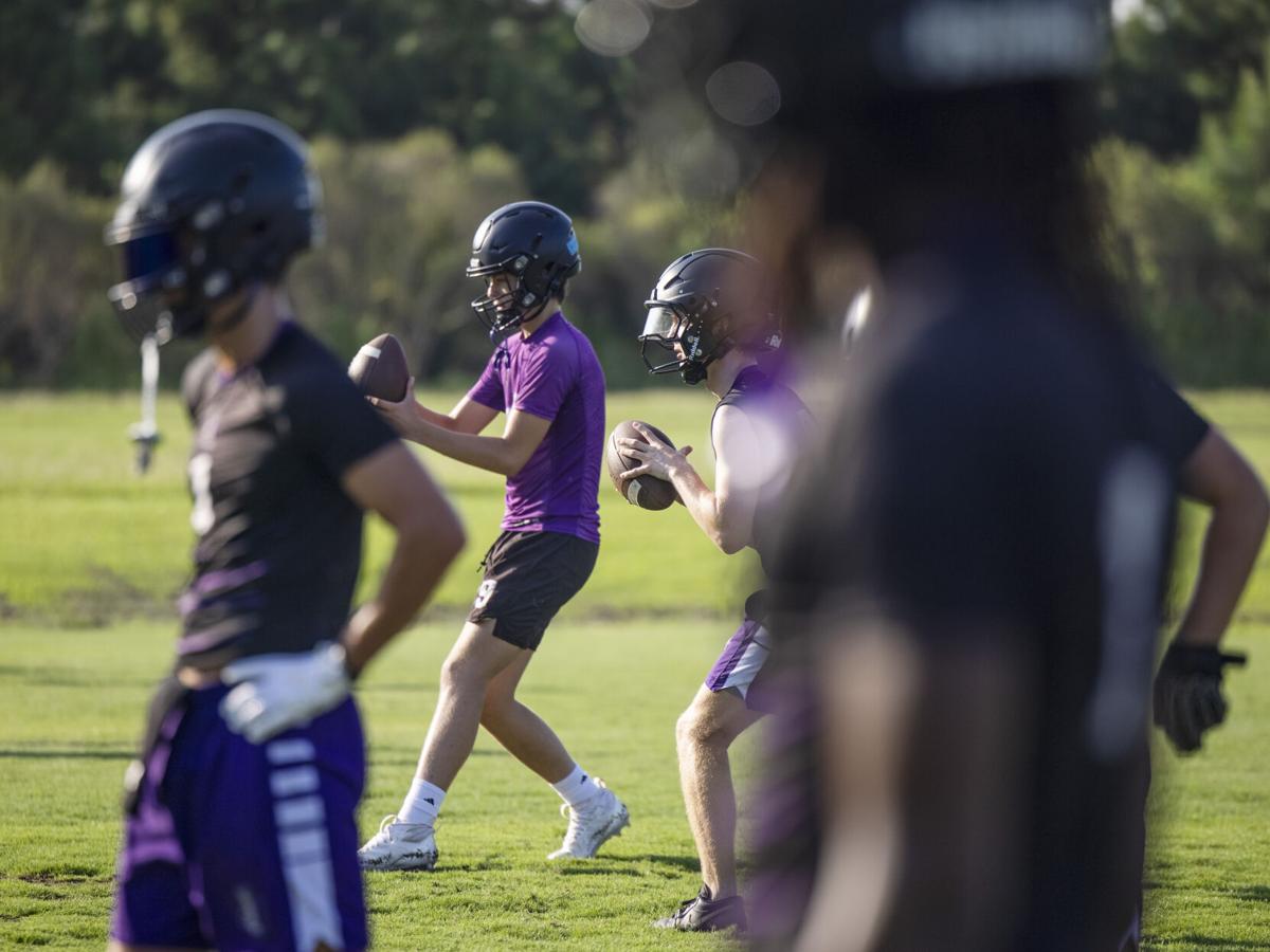 Can Philip Simmons maintain grip on 6-AA football title