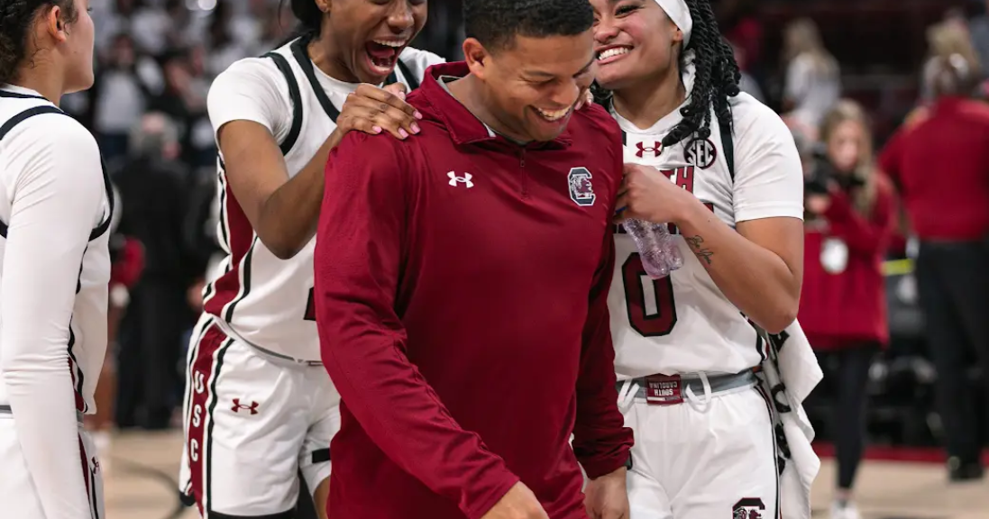 Gamecocks women losing assistant coach Winston Gandy