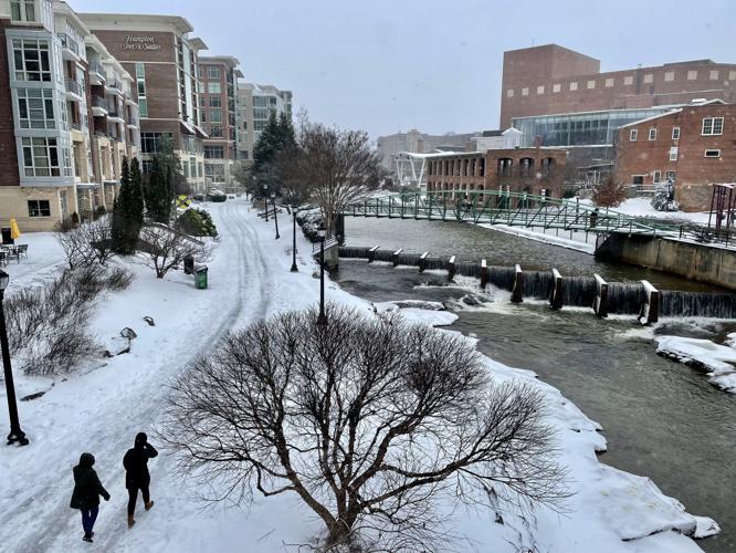 Snow, ice blasts through South with powerful winter storm; nearly 50K ...