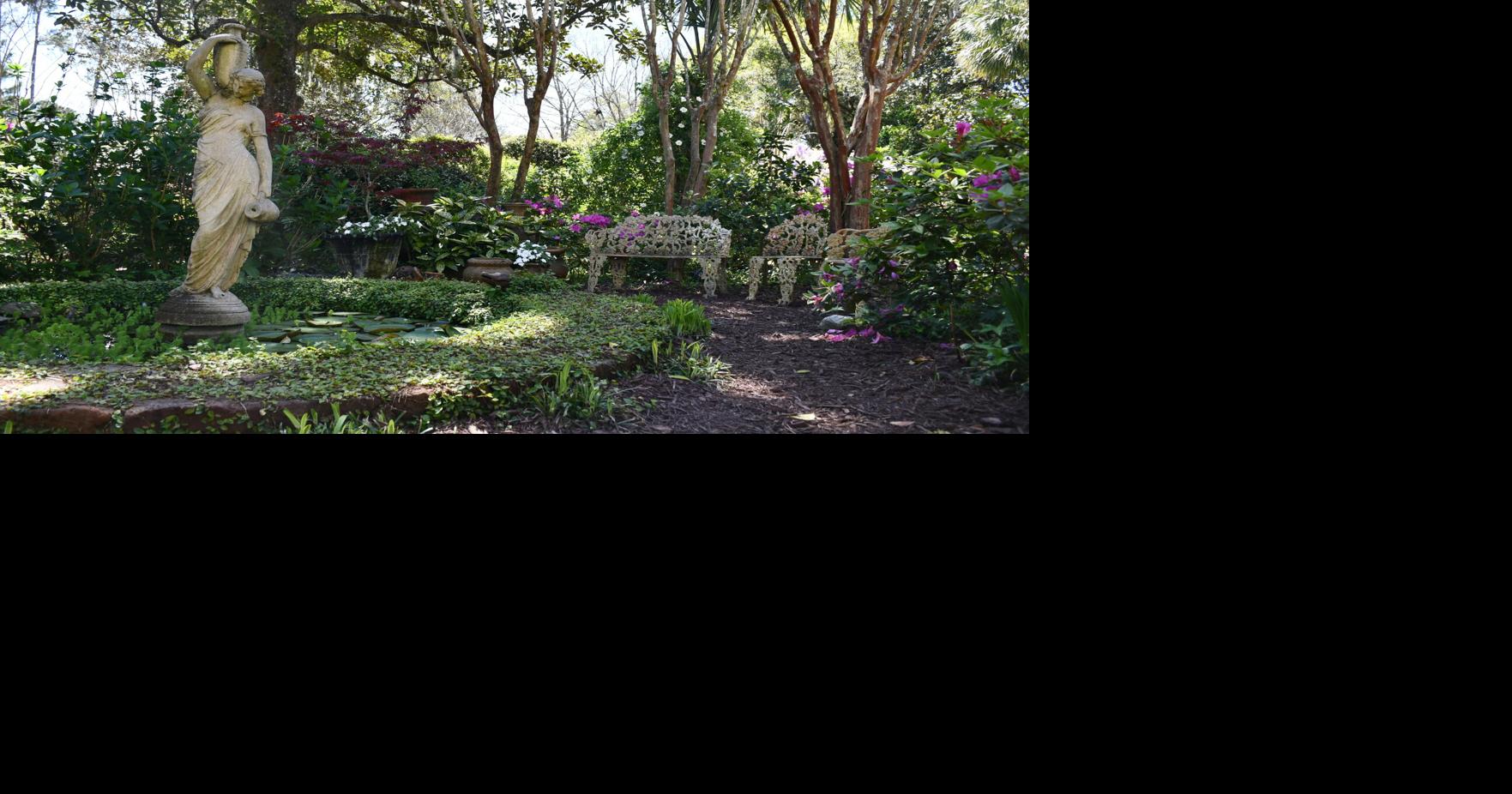 Linwood Gardens steps into spring by hosting History and Horticulture Tours