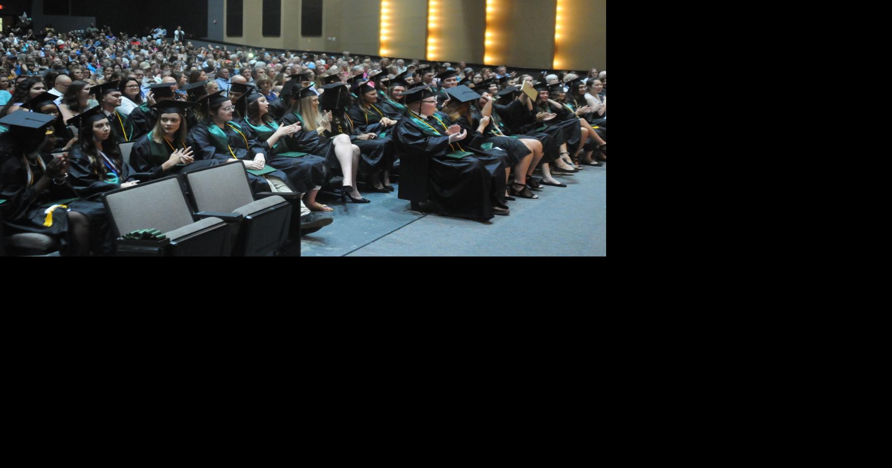 Berkeley Middle College recognizes graduating class