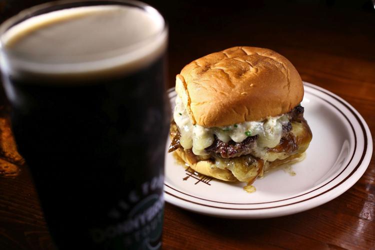 Seanachai, Irish pub on John's Island | Charleston Scene ...