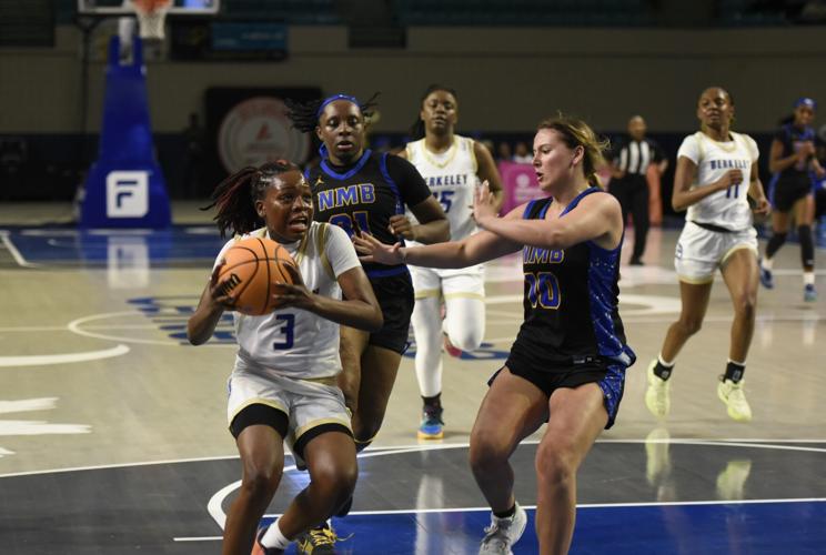 Lady Stags cruise into state title game