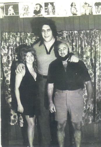 Abe and Evelyn Jacobs: A wrestling love story