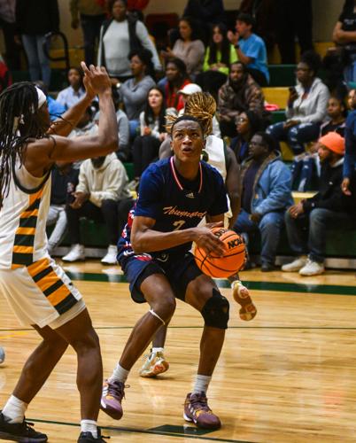 Strom Thurmond boys' basketball embracing expectations, boosted by ...