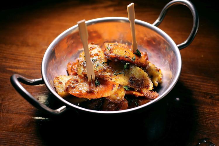 Seanachai, Irish pub on John's Island | Charleston Scene ...