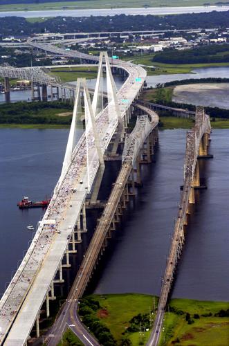 Can the Ravenel Bridge weather a cargo ship collision?
