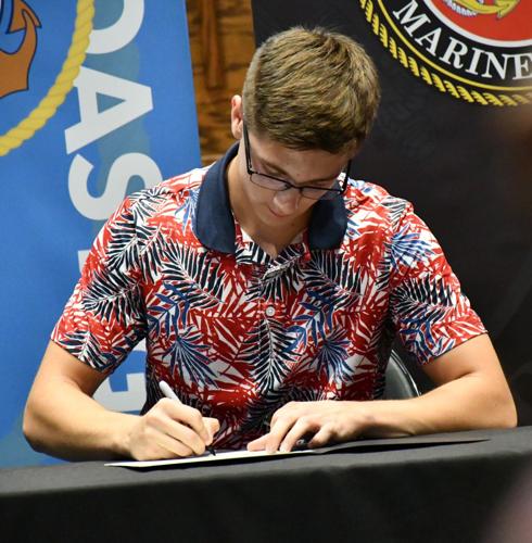 DD2 hosts Military Signing Day | | postandcourier.com