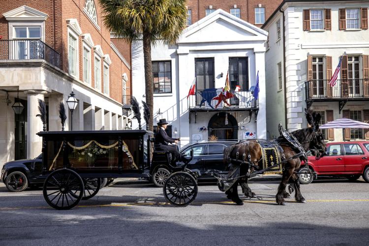 Funeral procession carries Gedney Howe III across Charleston