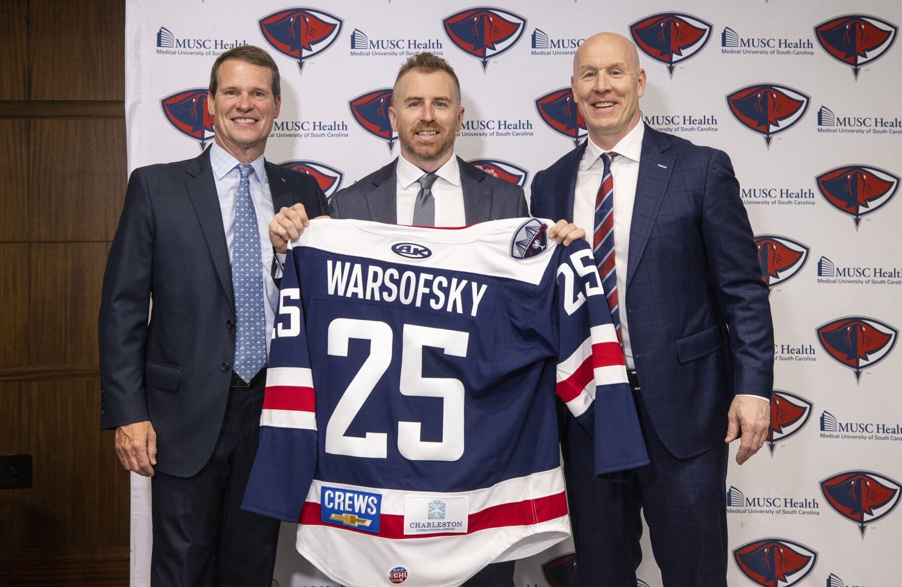 New Stingrays head coach played in the NHL and Olympics