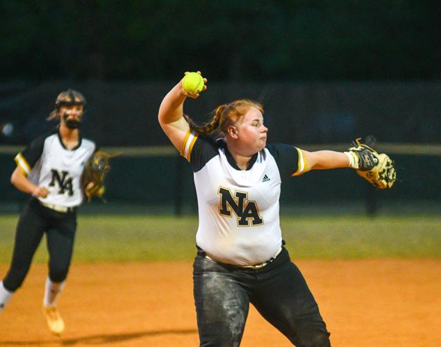 Youthful Jackets ready for softball title defense