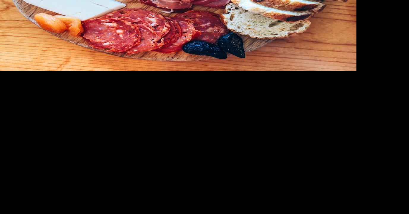 Lowcountry 'Grammer: @GirlEatsCharleston's Emma Waugh