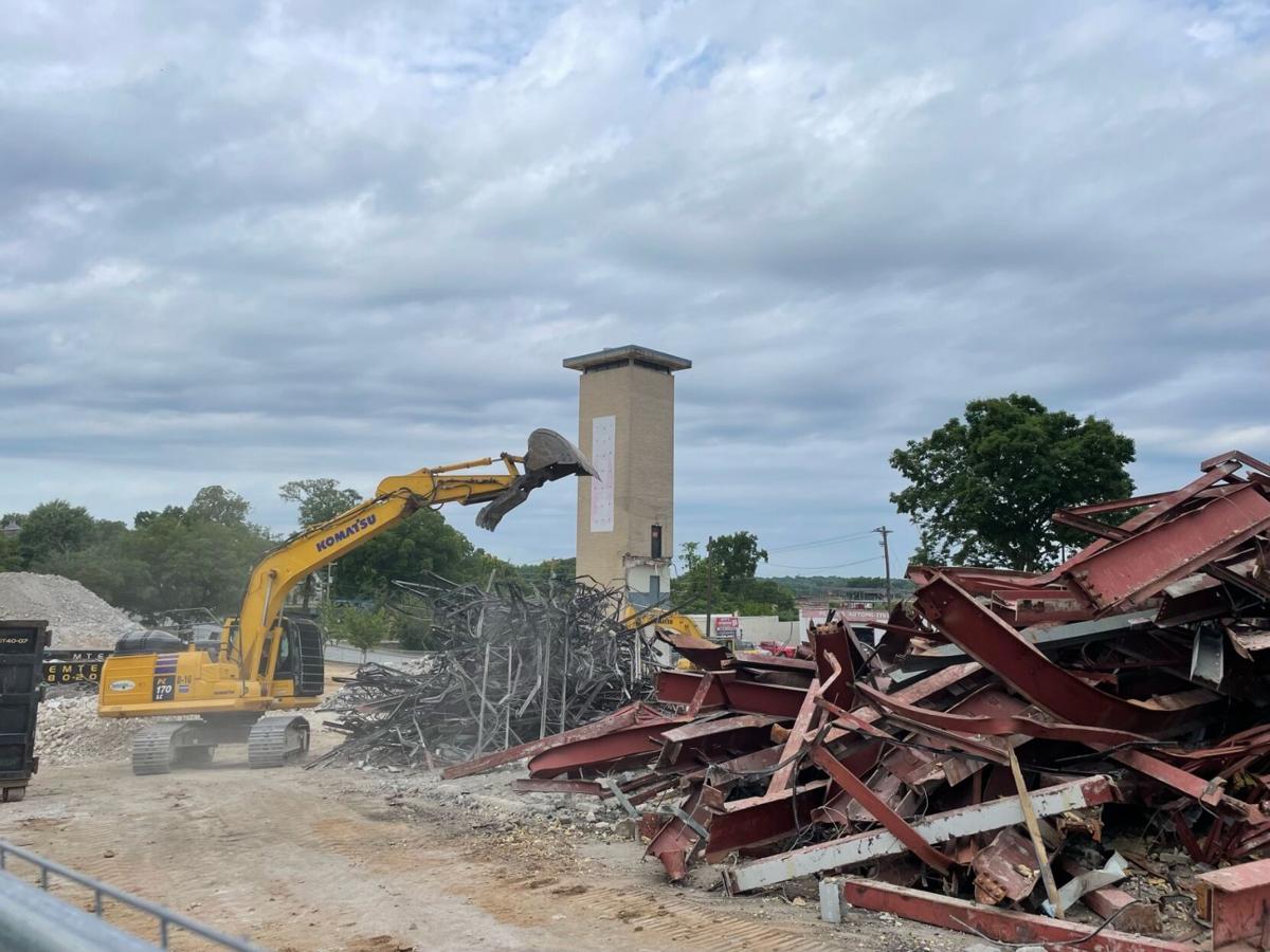 Demolition wrapping up for former Spartanburg City Hall
