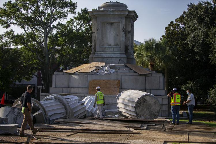 Charleston settles lawsuit over Calhoun statue