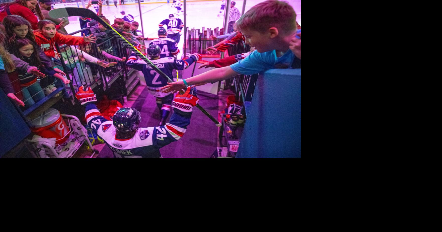 ECHL players' union seeks better pay, more health benefits