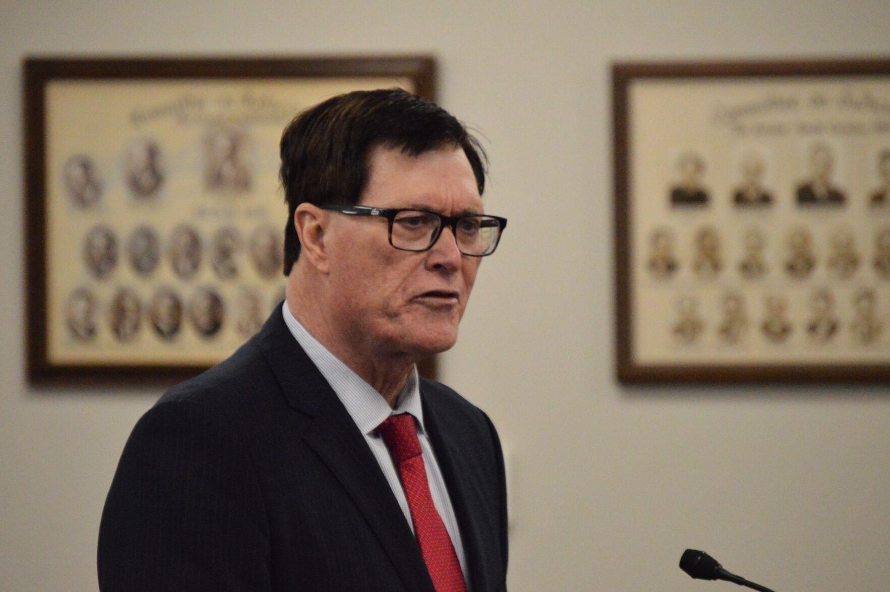Judge on SC’s high court faces challenge from former speaker