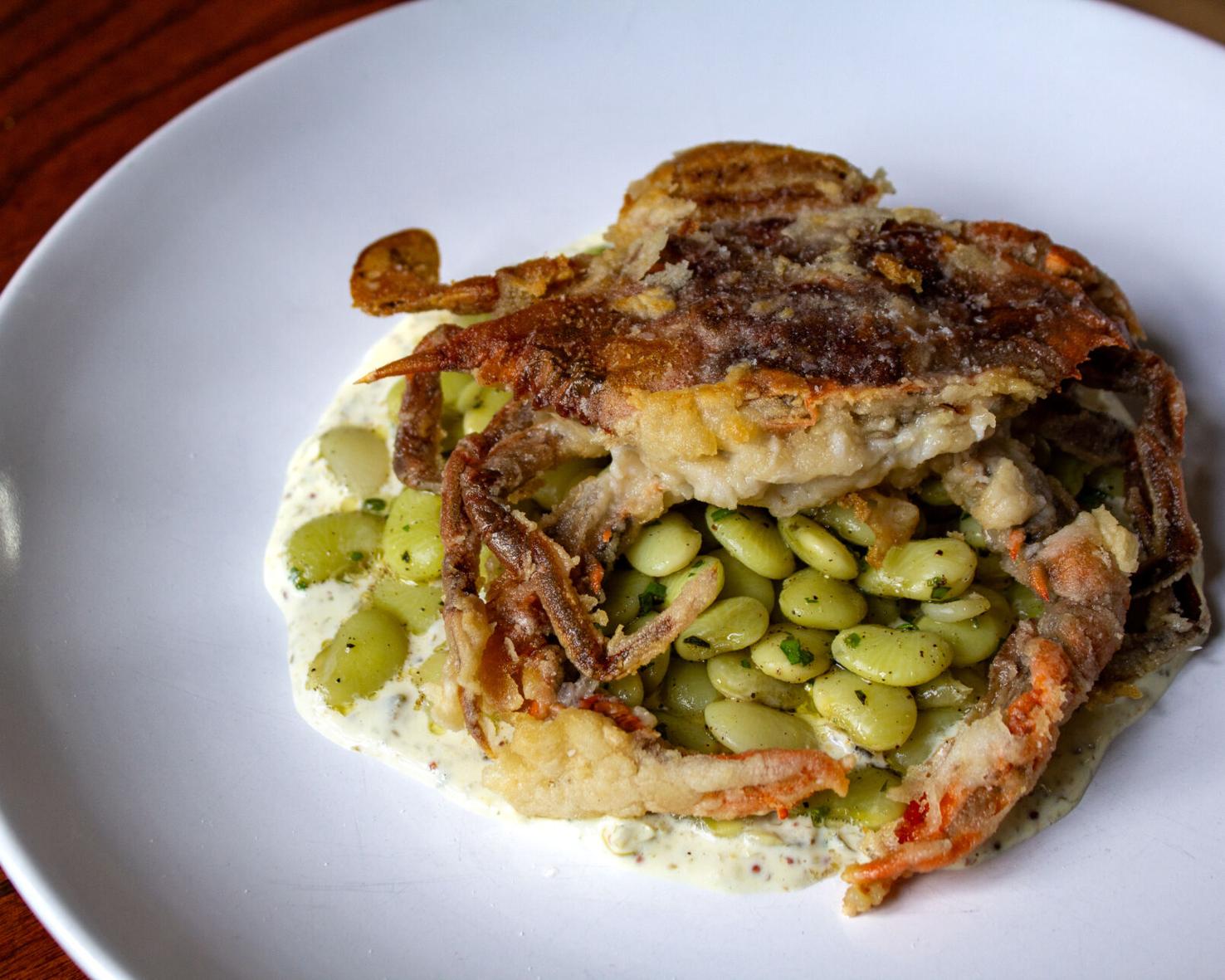 Where to get soft-shell crabs, or softies, in Charleston, SC