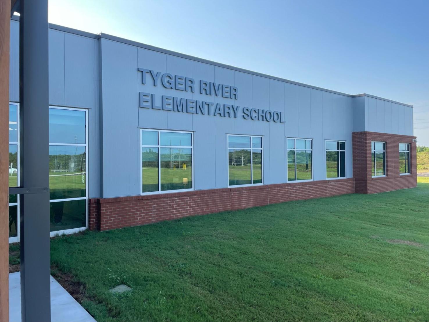 New schools open in Spartanburg County School District 5