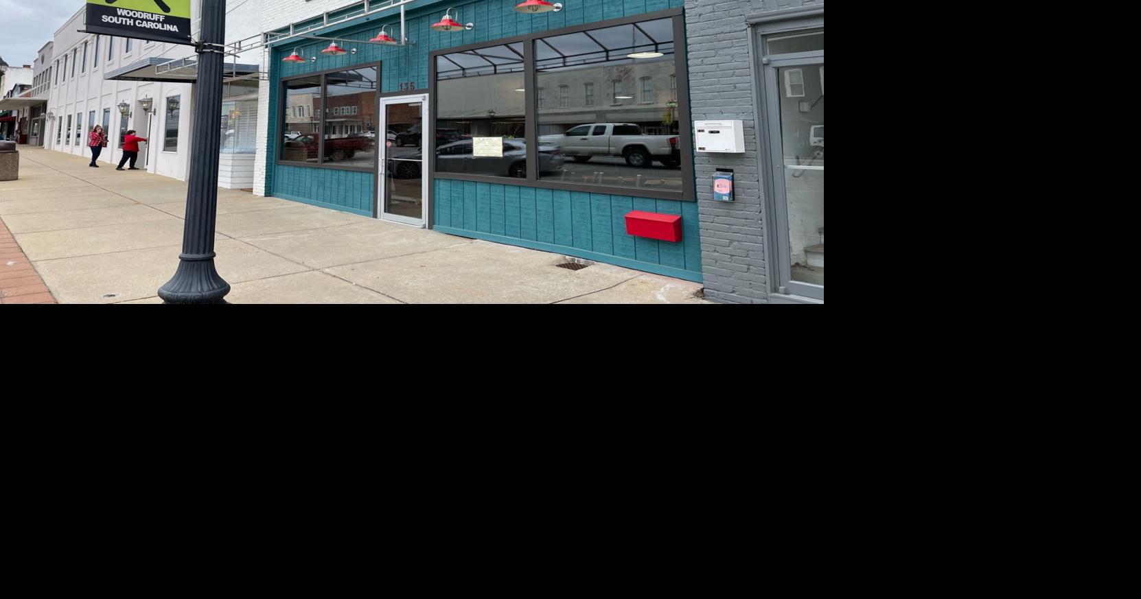 Maverick Biscuit, Travinia Kitchen come to downtown Woodruff