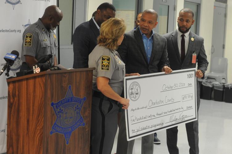 Charleston County jail inmates get help to earn degrees