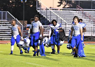 Time to bolt: Lightning delays prep football openers | Sports ...