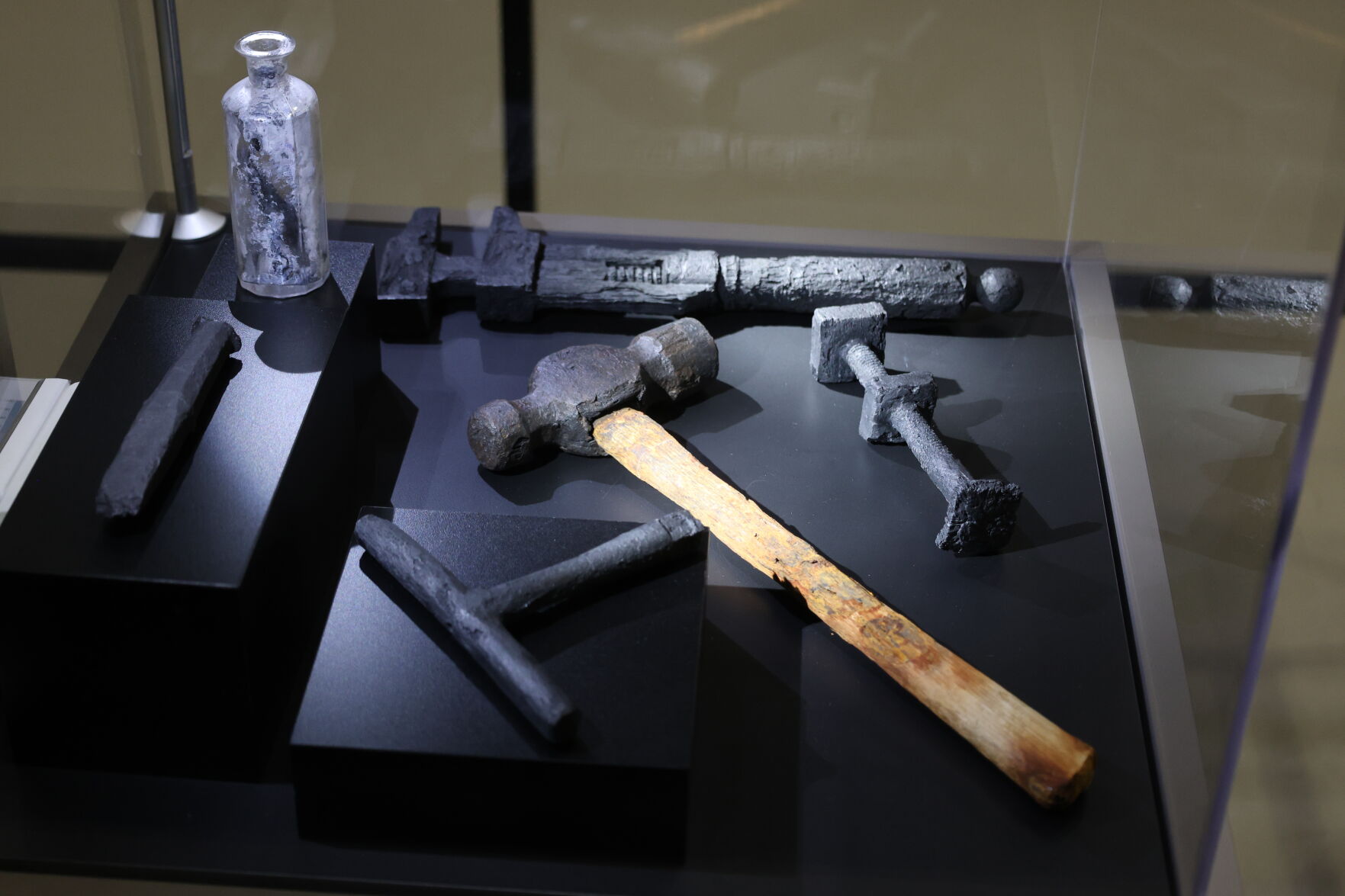 New Civil War-era Hunley submarine artifacts on display