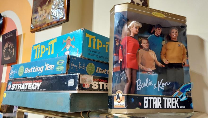 Sounds of the '70s: Lovers of vintage items team up to open Throwback ...